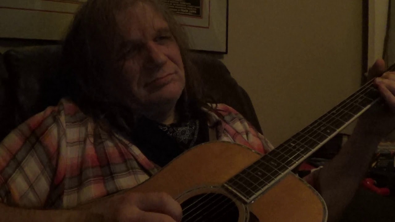 Guy Valic "With a little help from my friends" - YouTube