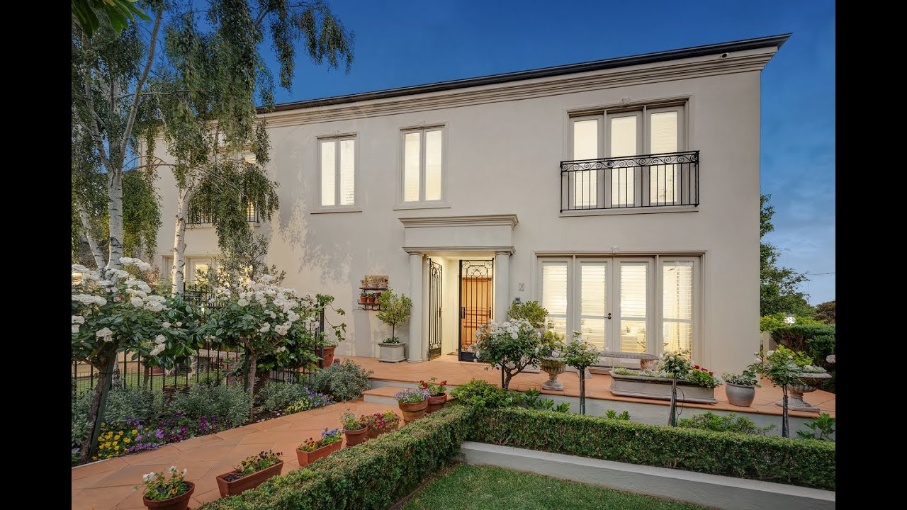 3 Hyton Crescent, Kew - YouTube