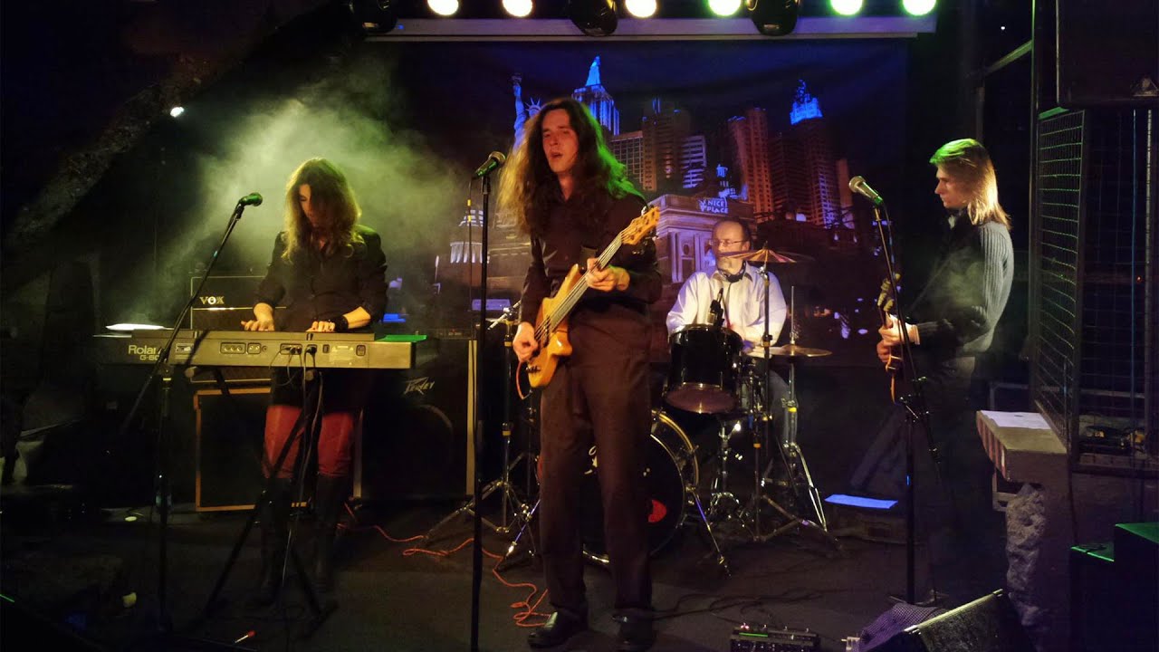 CATHERINE BAND – 4x4 / Hush (Deep Purple cover) - YouTube