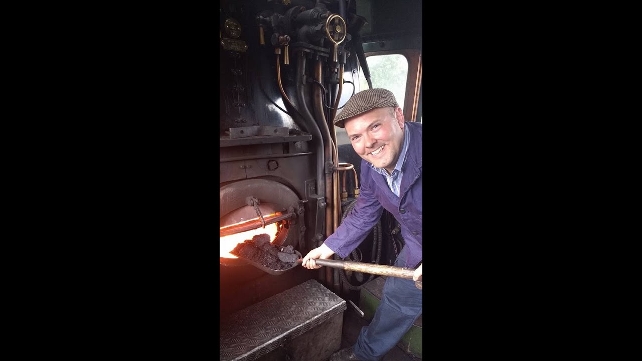 WSR Fireman George Thomas talks about his volunteering on the WSR - YouTube