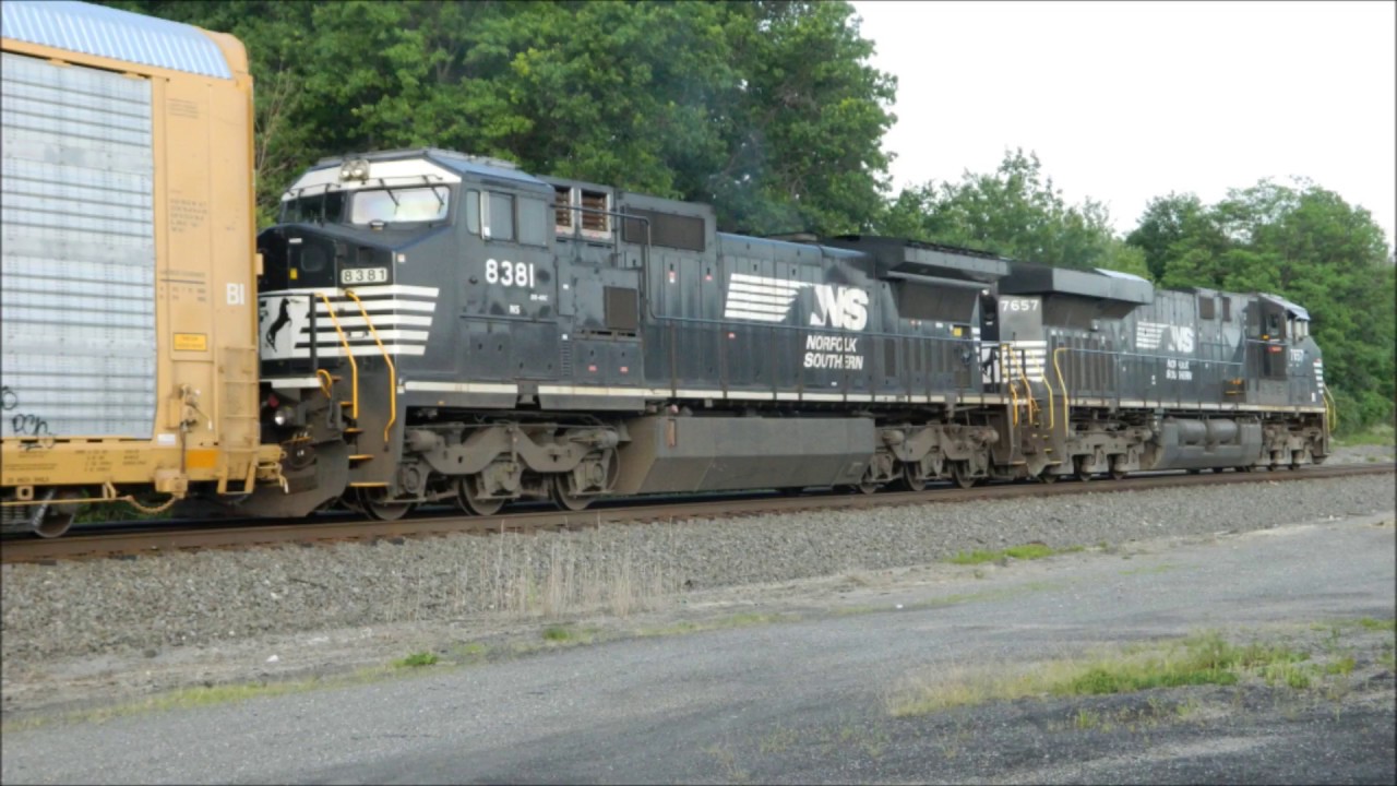 NS 18N Lead By NS GEVO #7657 With K5LA & C40 8W #8381 In Rootstown Ohio June 2017 - YouTube