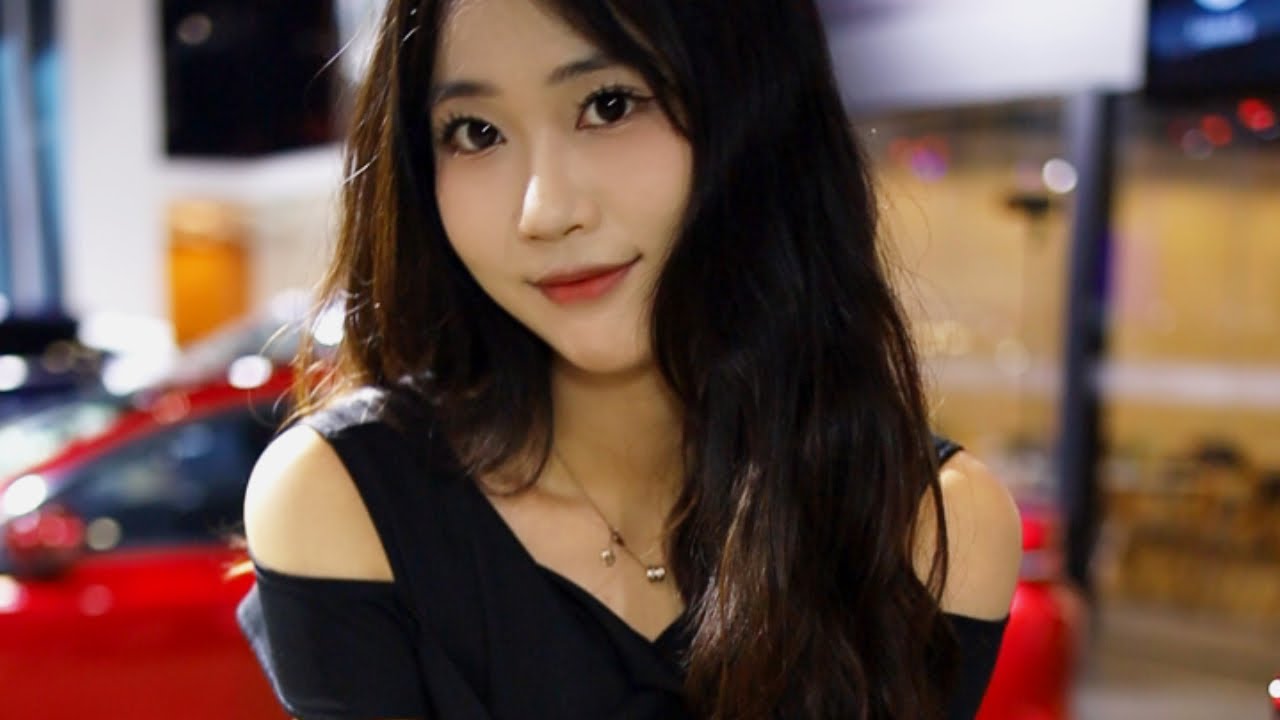 【4K】逛車展影美女車模第52期 #Car Show Model #beauty #bellezza - YouTube