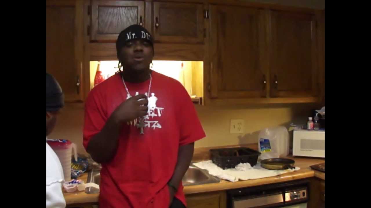 Sedrick Smith And D-White- Cinnamon Test...........02/04/2012 - YouTube