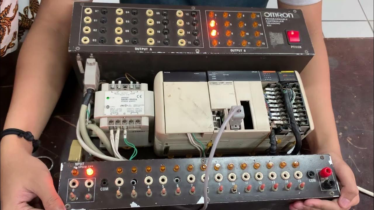 Programmable Logic Control (PLC) Alat Pick and Place Elektronika ...