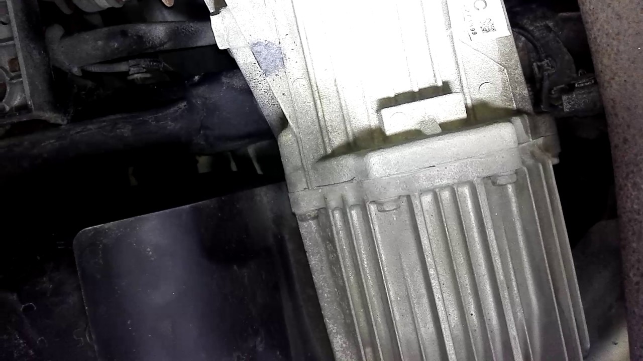 Mazda 6 mps mazdaspeed, busted rear diff mount - YouTube