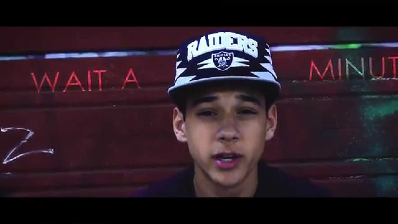 Damien Styles-Wait a Minute - YouTube