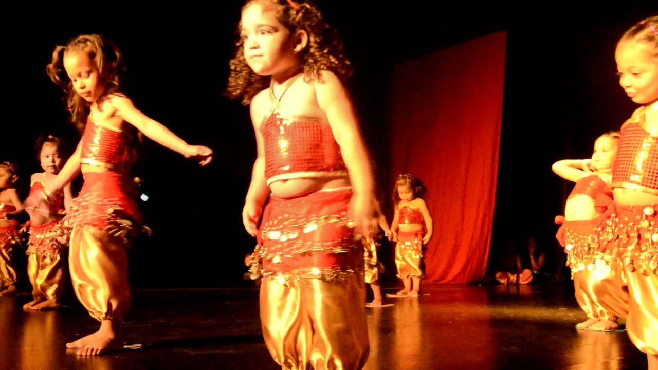 Megan Belly dance - YouTube