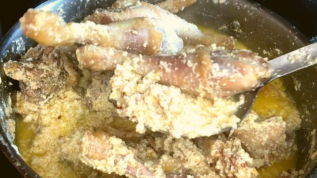 How To Prepare Egusi Pepper Soup With Chicken - YouTube