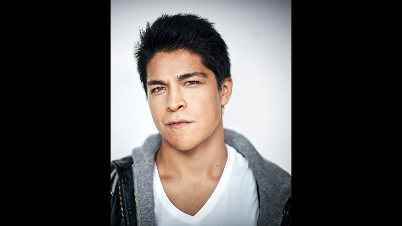 Cristo Fernández Acting Reel 2019 - YouTube