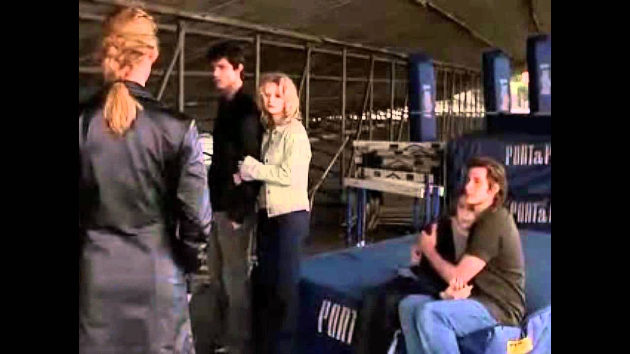 Roswell - Michael & Maria - Breathing Space - YouTube