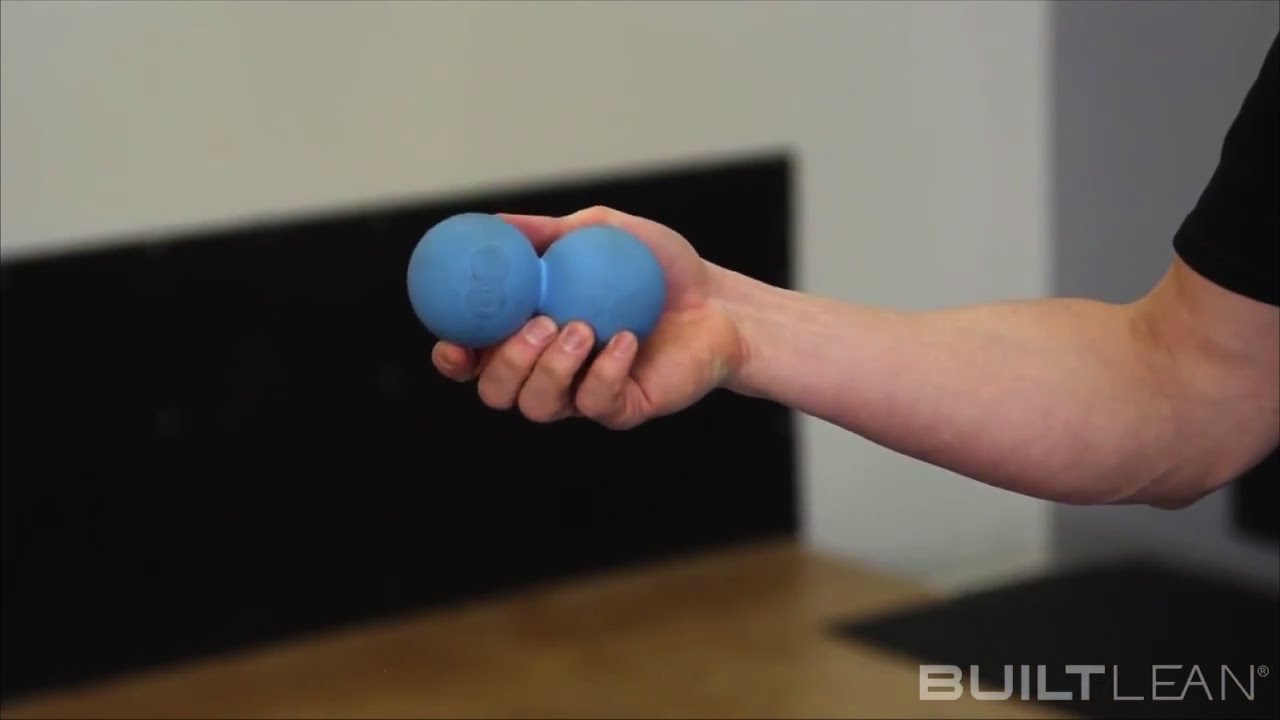 #1 Best Exercise To Fix Hunchback Posture - YouTube