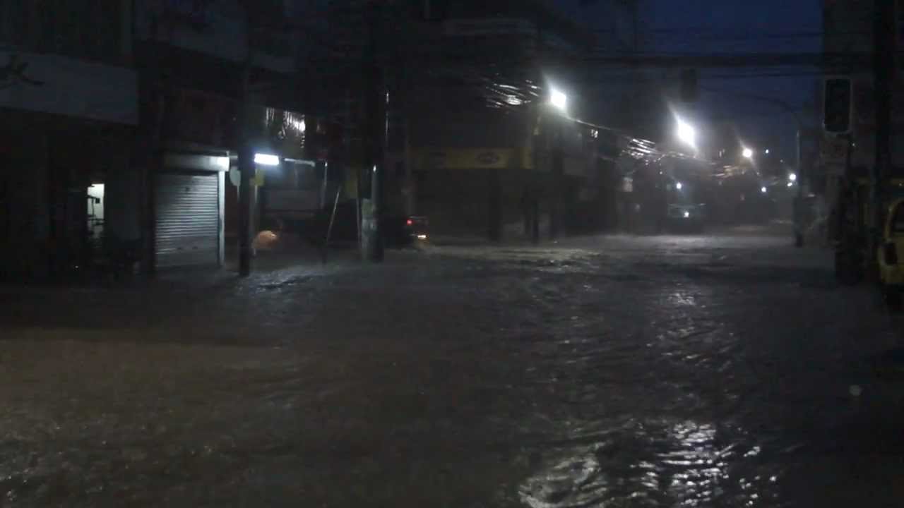 Tropical Storm "Helen"'s flood in San Fernando, La union, Philippines ...