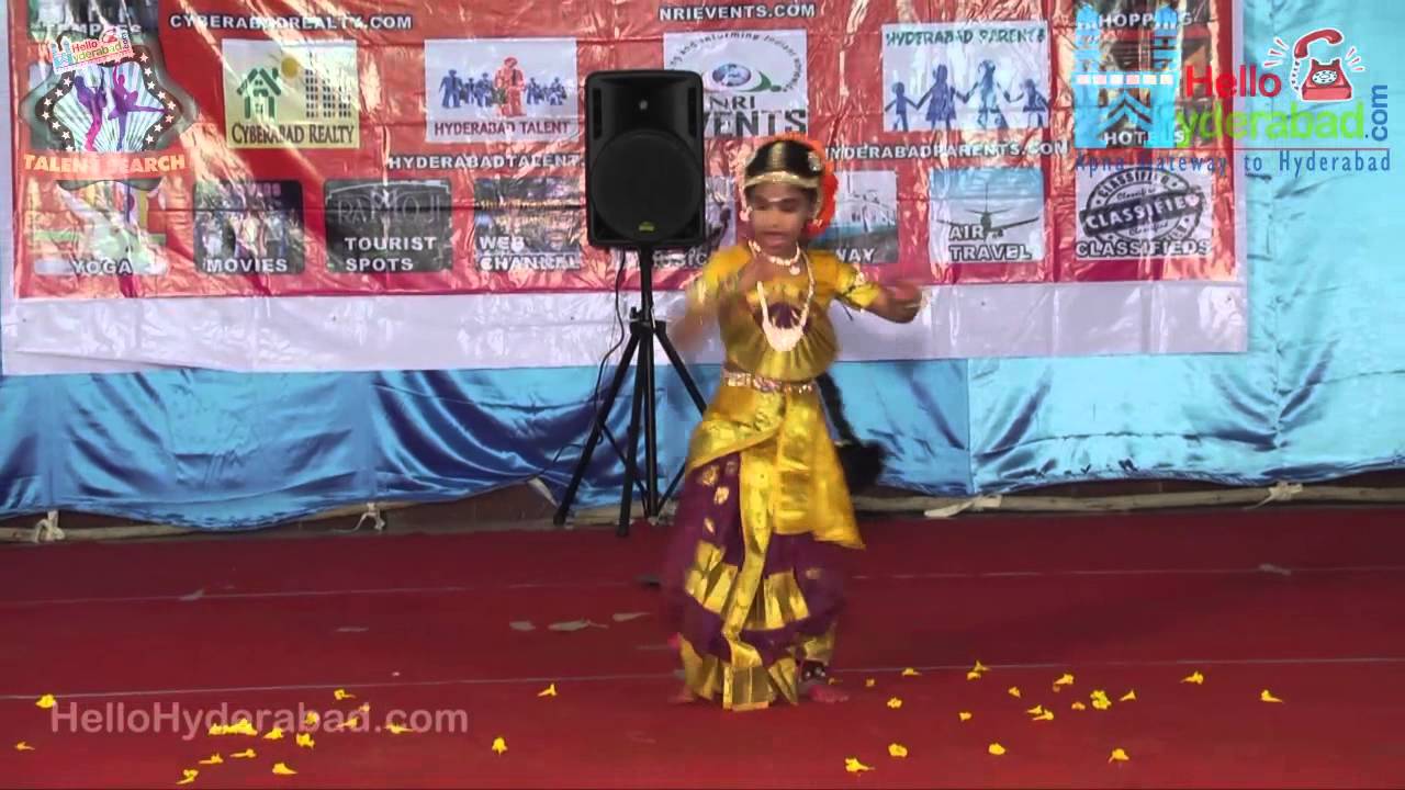 Priya Ragini Solo Classical Dance Performance - YouTube