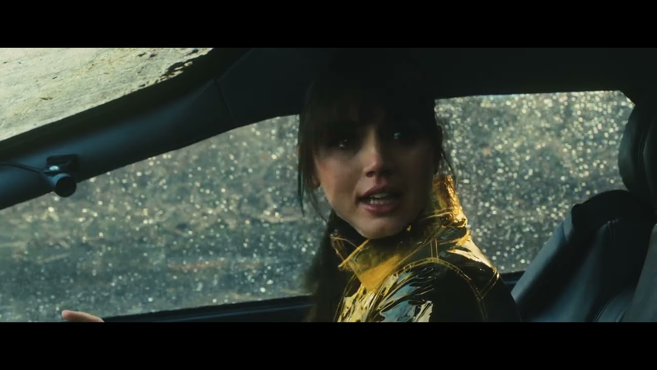 Junk Yard Crash | 35mm Film | Blade Runner 2049 - YouTube