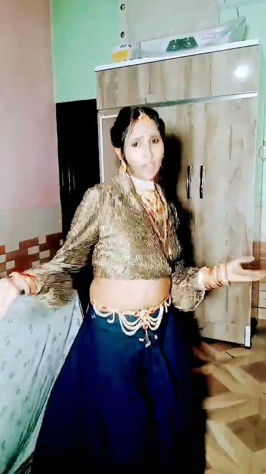 photo Mein Bhai photo mein Gajra Laga tera photo mein jawab bhi song Tanisha Kumari ka dance ...