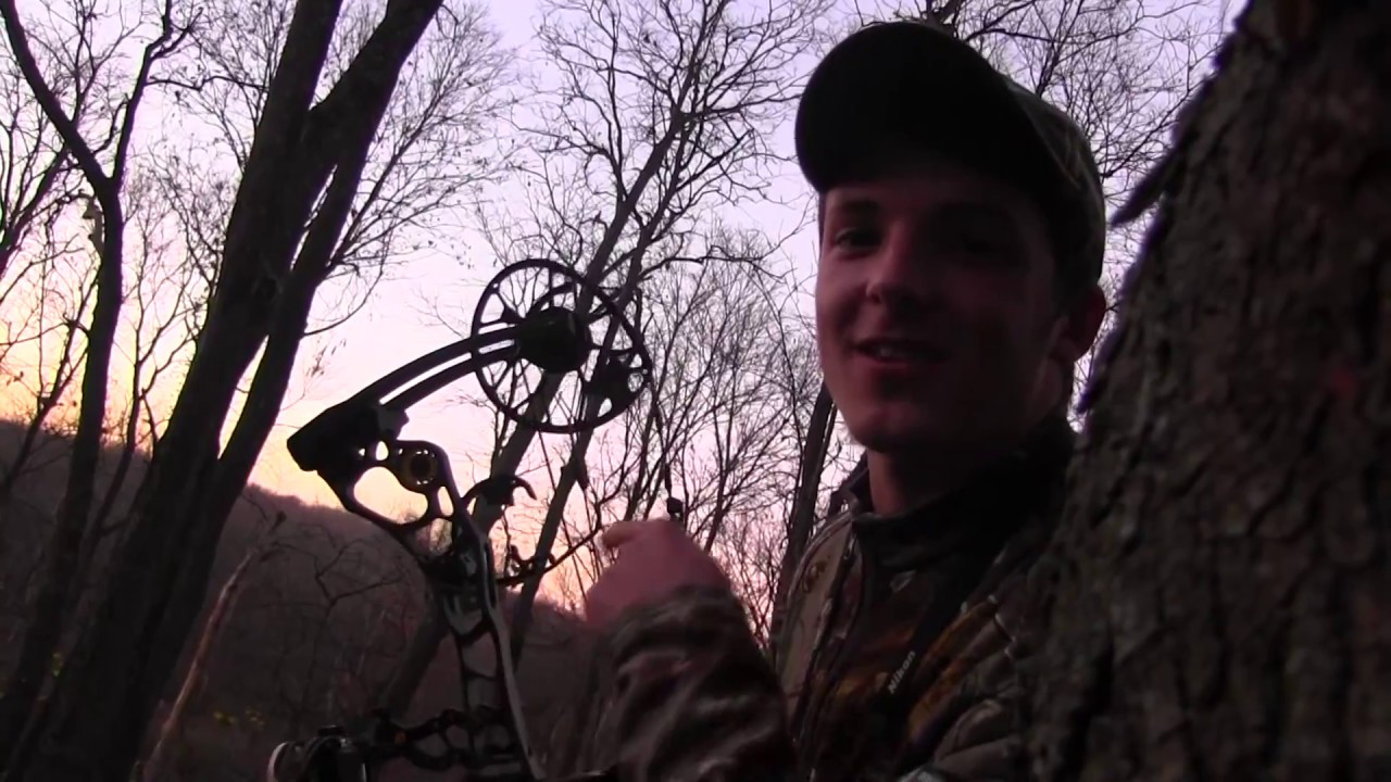 Iowa Bow Hunting the Rut Big Buck Kills 2015 & 2016 - YouTube