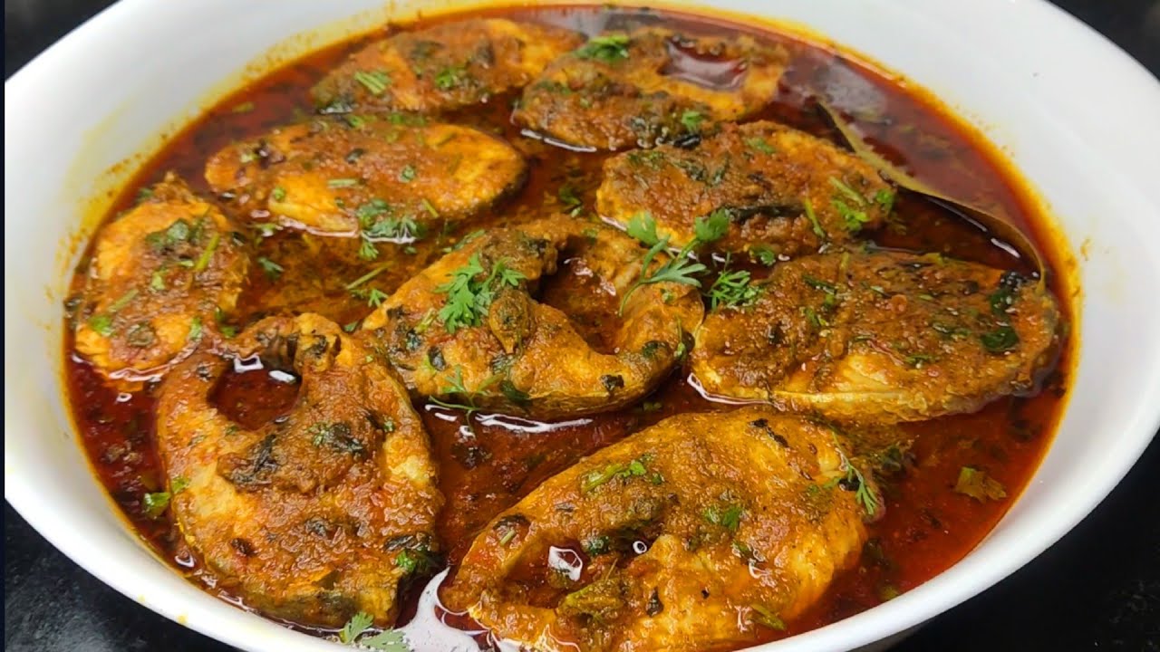 Unique Mumbai Dhabaa Fish Curry Recipe - Rawas Fish Curry Recipeरावस ...