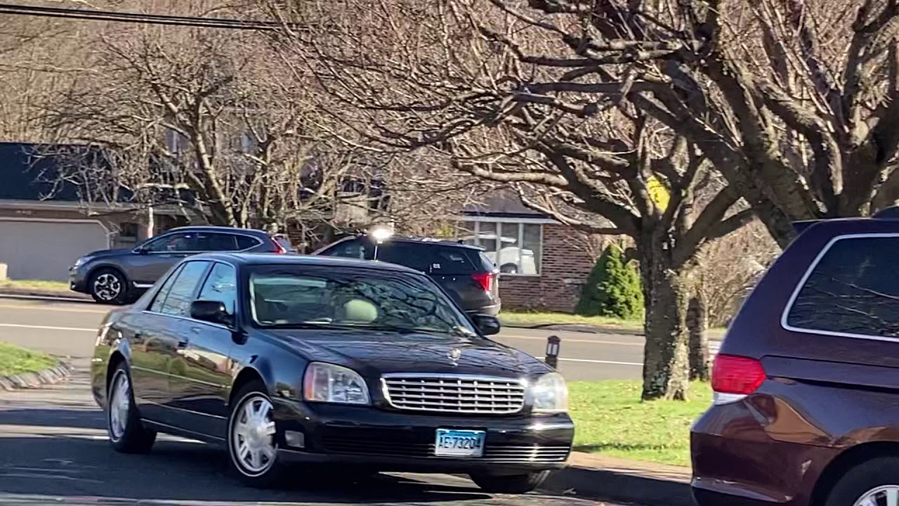 Trumbull Police responding - YouTube
