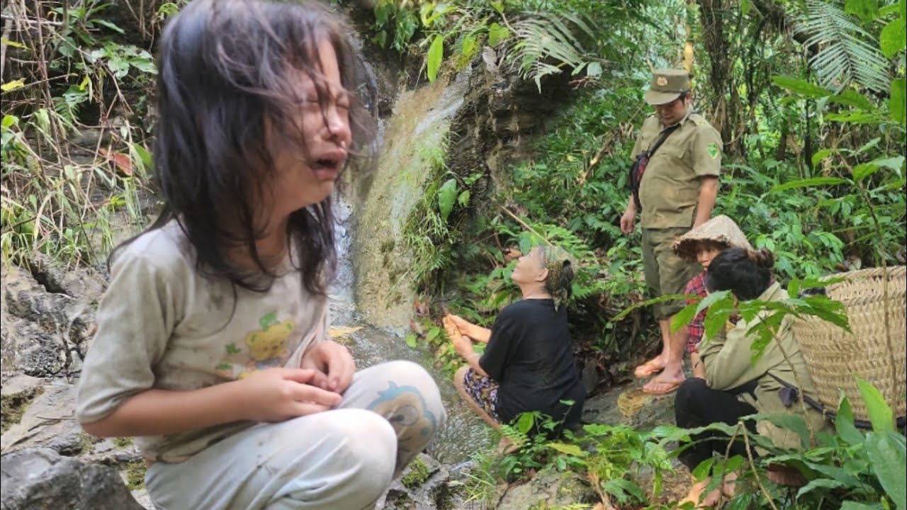 The mother and local authorities tried to find her lost child in the ...