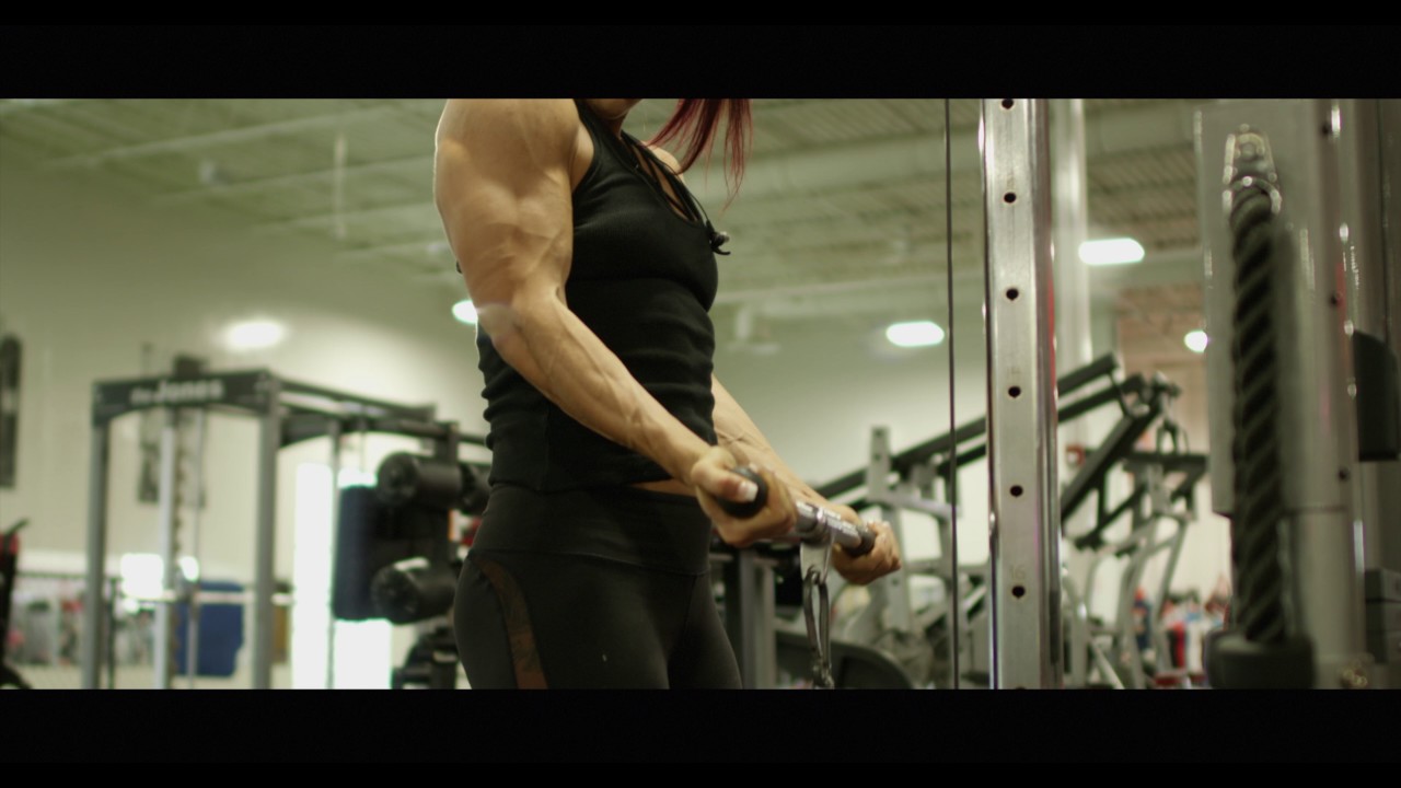 lena pro bodybuilder - YouTube