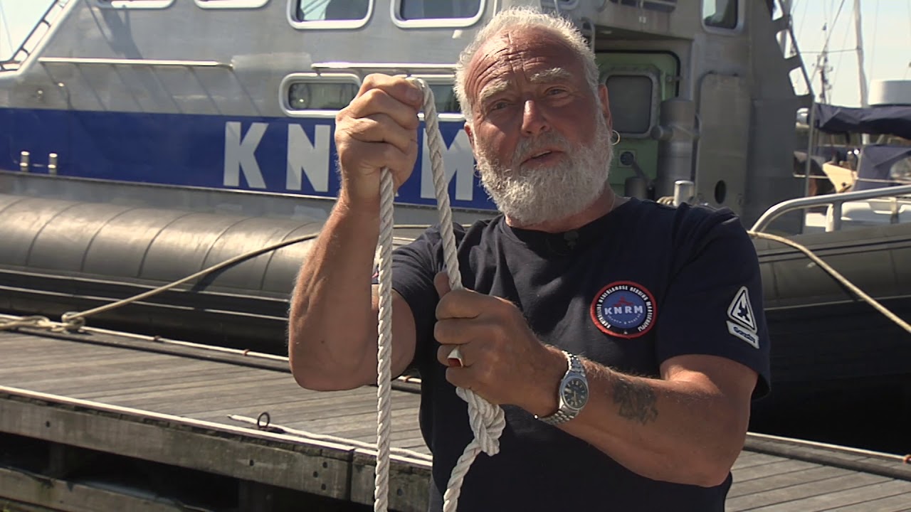HOW TO: Hoe Maak Je Een Achtknoop? #REDDINGMUSEUM - YouTube