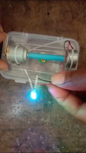 DC motor to DC motor energy generate# experiment# YouTube shorts#Yt shorts#youtubevideos# ...