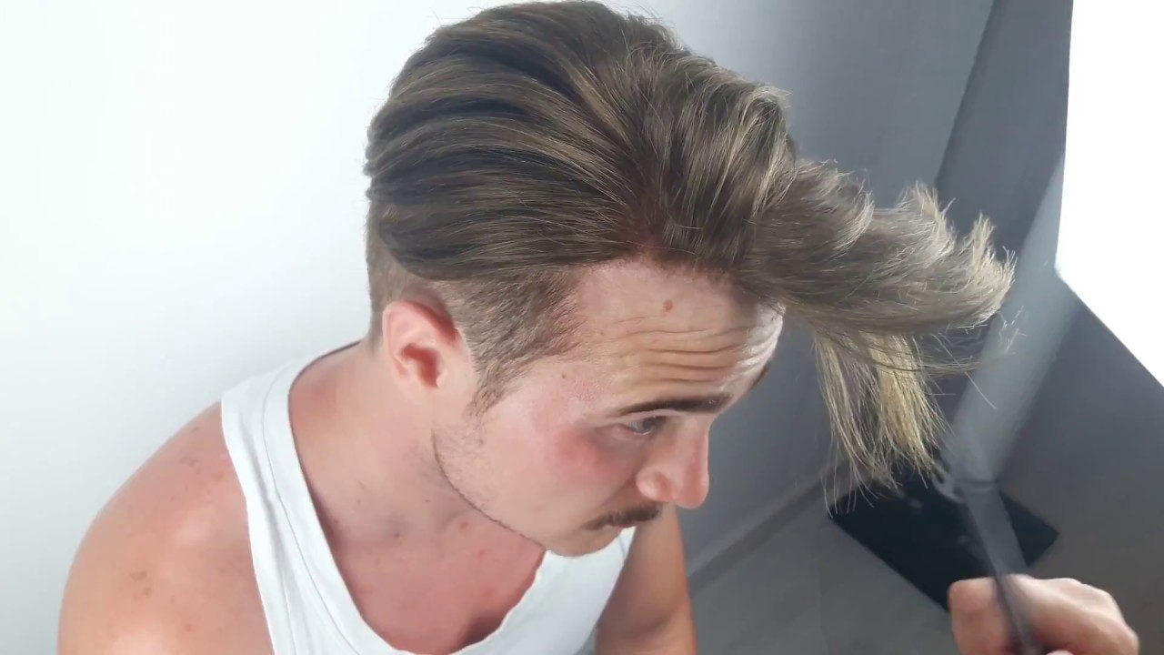 AFTER 30 MINUTES THIS GUY WENT FROM BALDNESS TO A WILD MESSY HAIRSTYLE ...