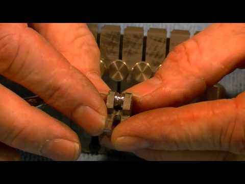 AxMax Tremolo Introduction 1.wmv