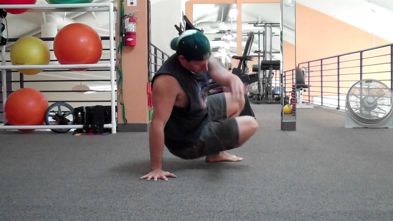 Bodyweight Strength & Conditioning: Sit Through Reach - YouTube