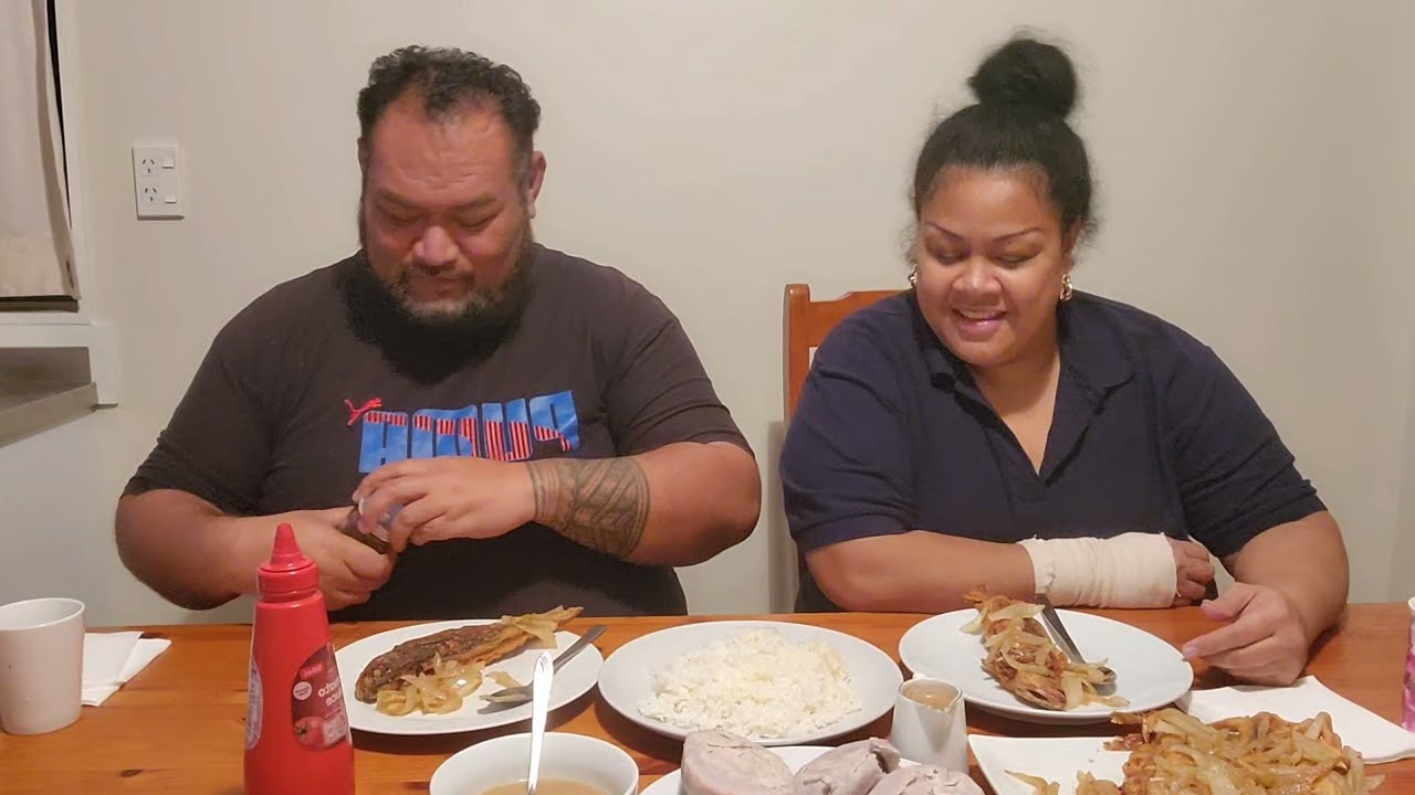 First time eating fresh Mackerel (AKULE)+ Shout out. - YouTube