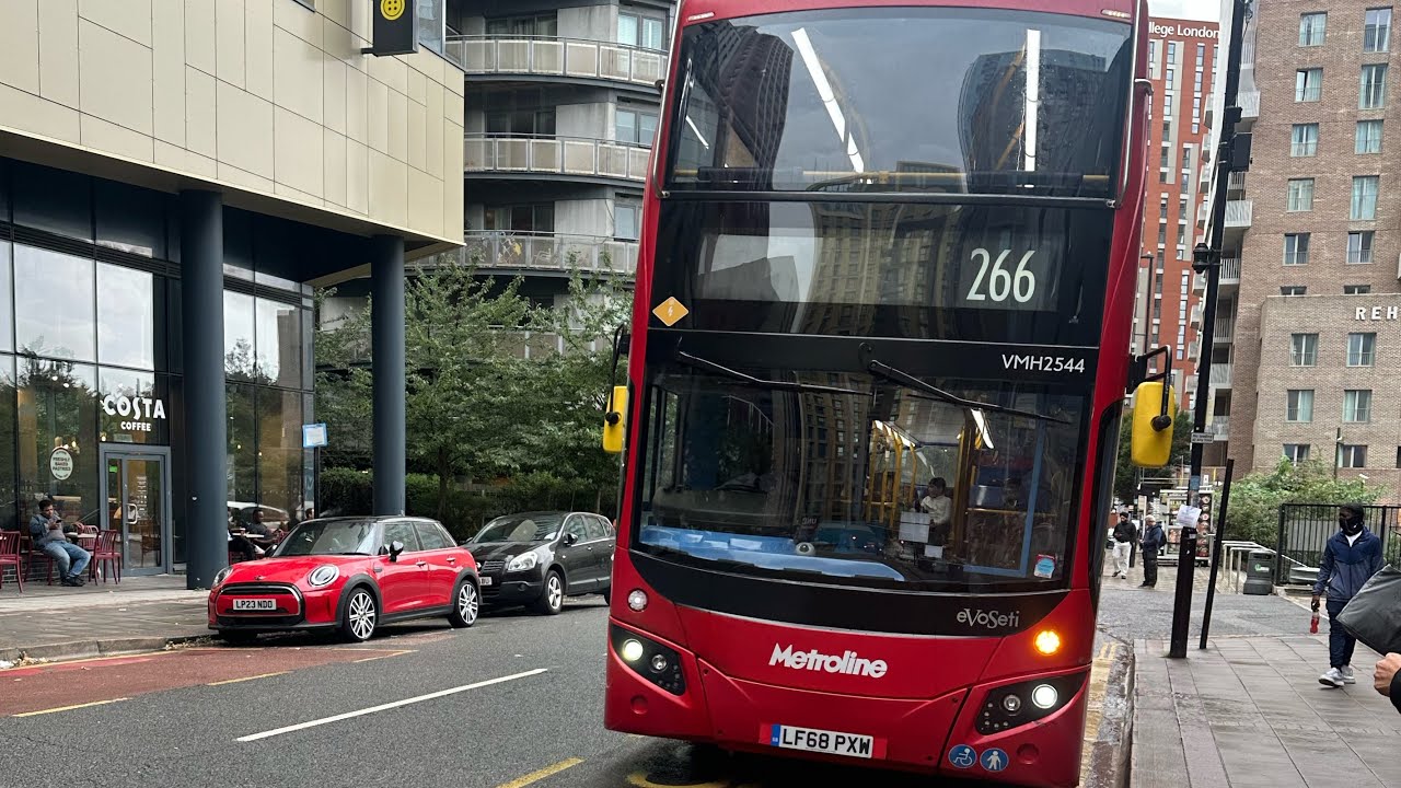 *LF68 PXW*Metroline Travel 68Reg Volvo B5LH MCV Evoseti - YouTube