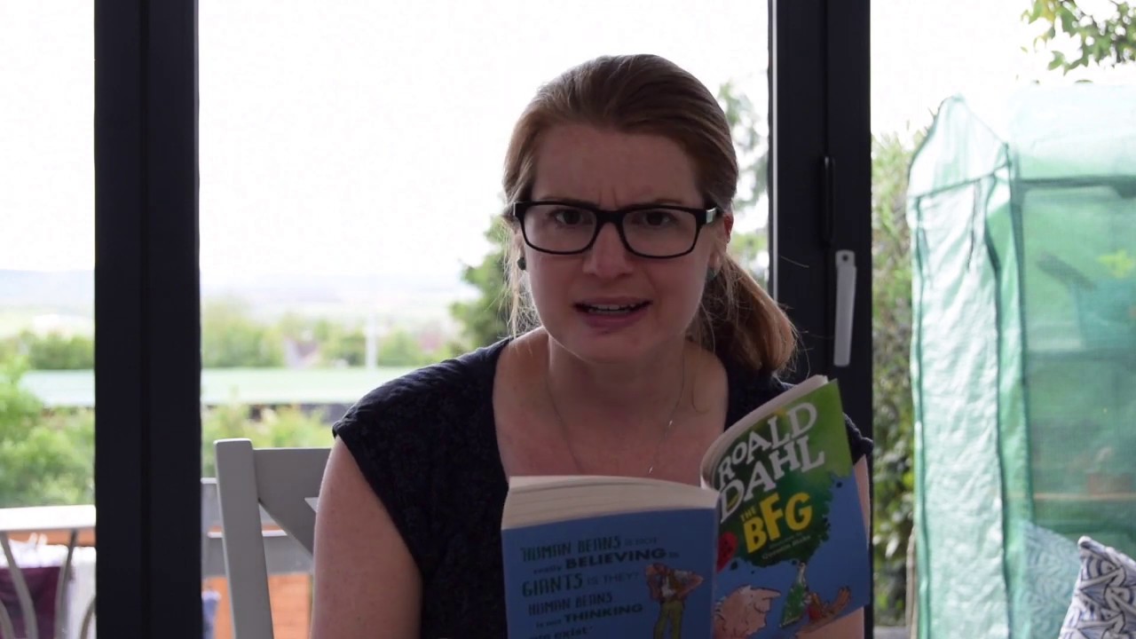 The BFG - Chapter 1 - The Witching Hour - YouTube