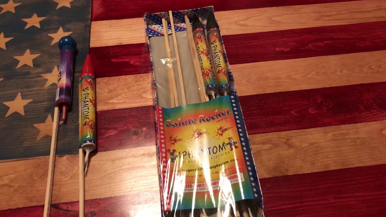 Rocket comparison bangers Phantom salute rockets vs. blue cap - YouTube