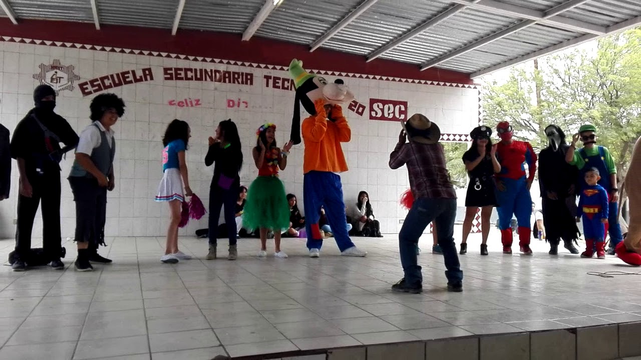 semana del estudiante_disfraces 2018_1 - YouTube