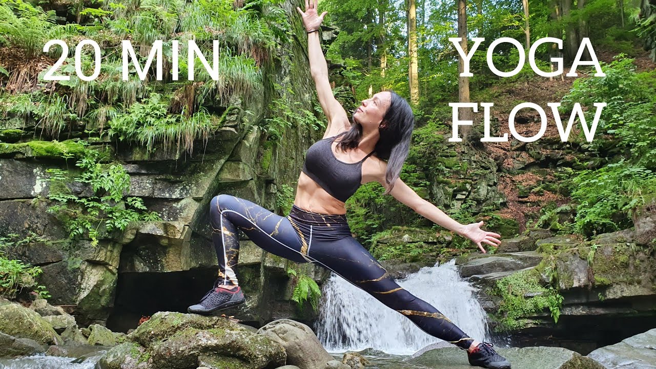20 MIN YOGA FLOW / Strength & Flexibility - YouTube