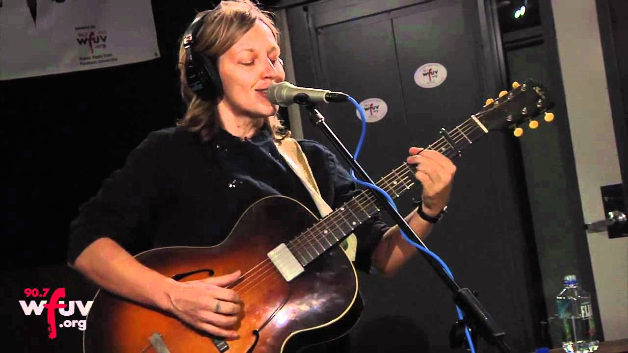 Amy Cook - "Hello Bunny" (Live at WFUV) - YouTube