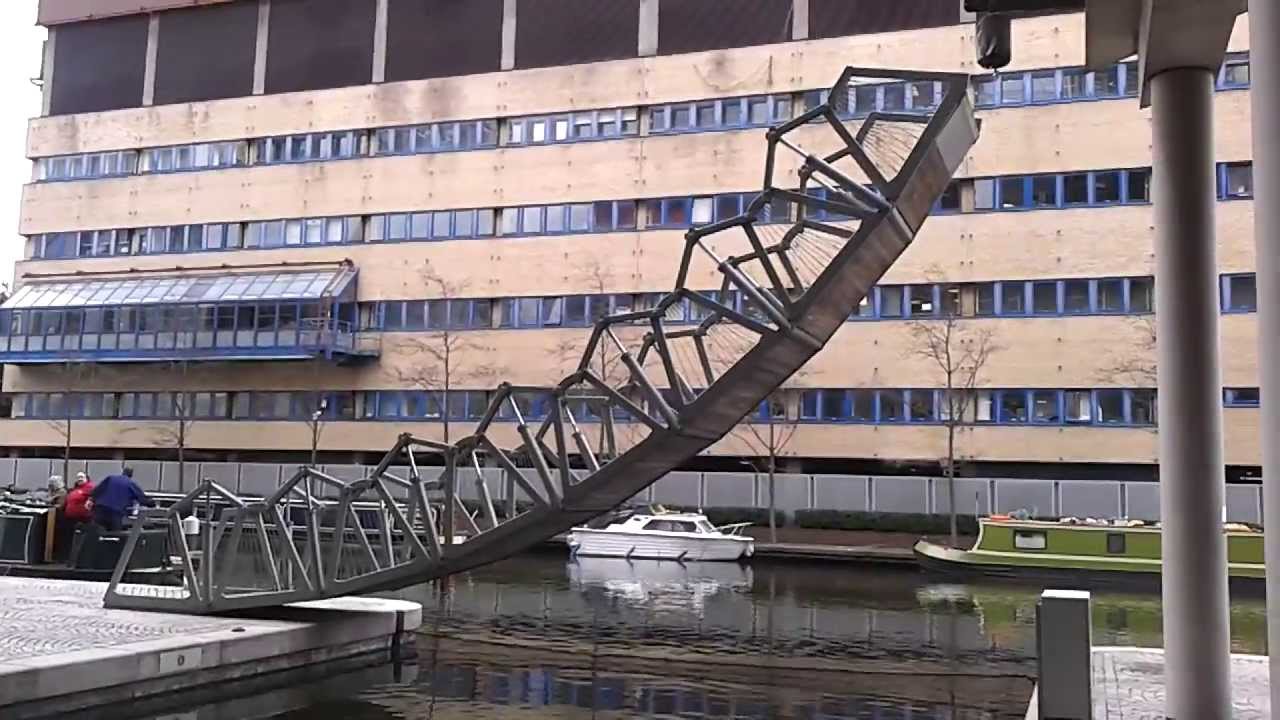 Paddington canal basin roll-up bridge - YouTube