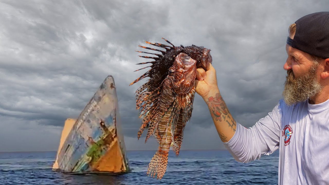 Sinking the Atlantis and Hunting Lionfish in Destin Florida - YouTube
