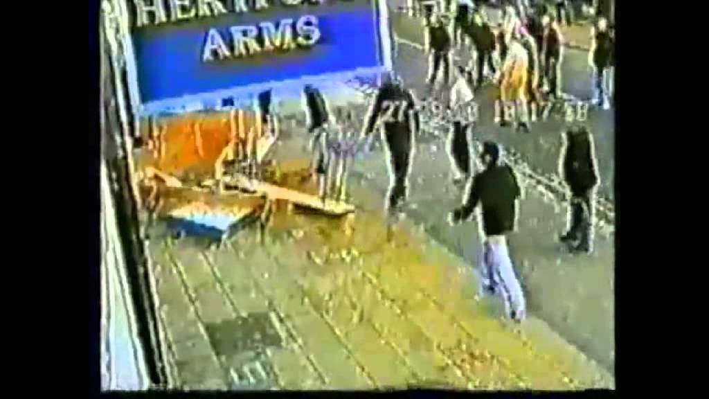 Football Hooligans Coventry Fight Wigan - YouTube