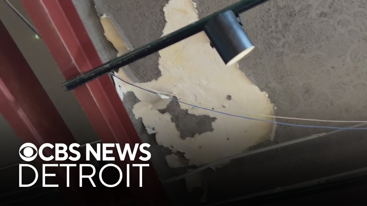 Detroit galley damaged after pipe burst causes flooding - YouTube