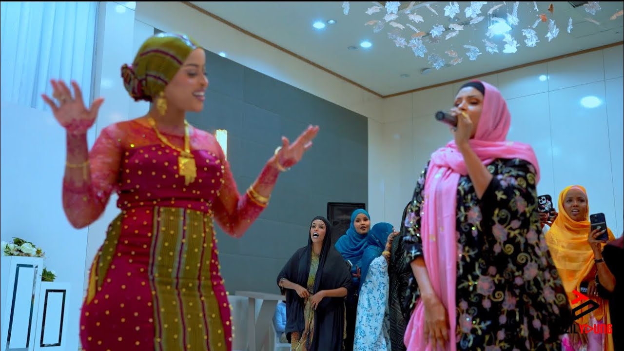 XAAWA DAGAN | HEES UTUMA HELADA | AROSKII IQLAAS MUQDSHO 2025 - YouTube