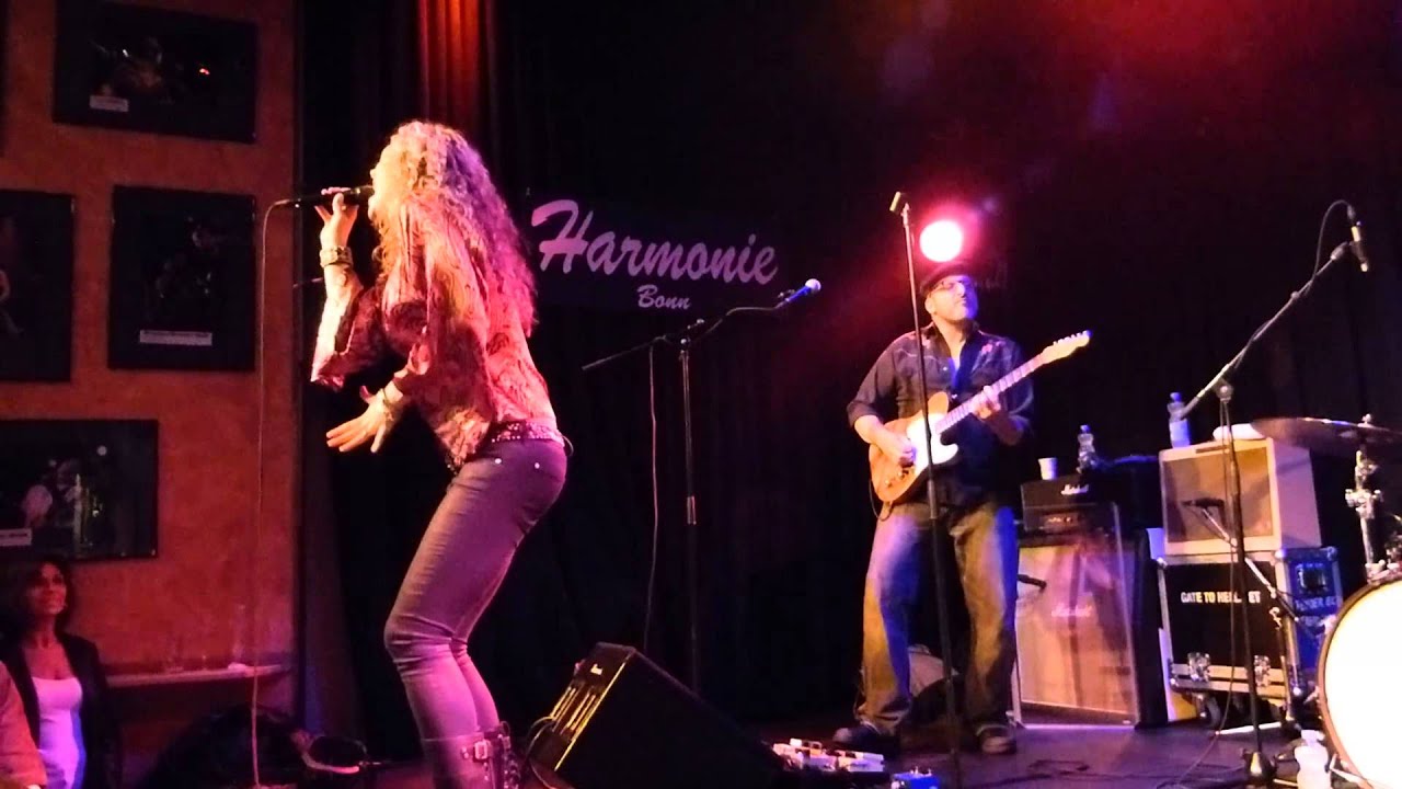 Dana Fuchs - BLISS AVENUE, Harmonie Bonn, 23.09.2013 - YouTube