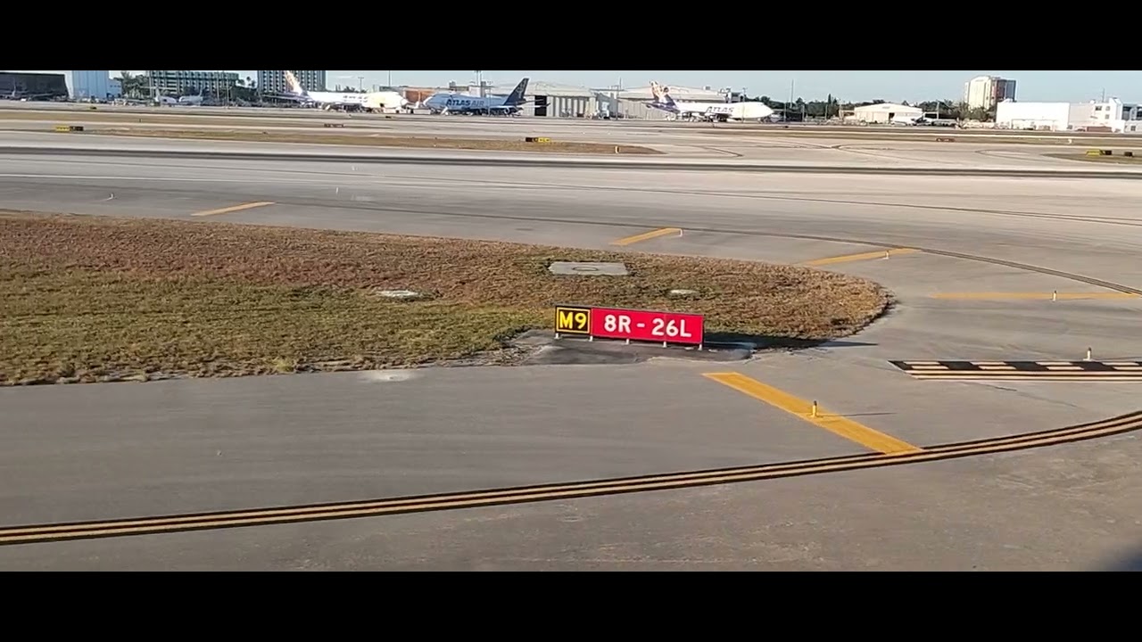 AA54 American Airlines MIA - JFK takeoff Feb 27, 2024 - YouTube