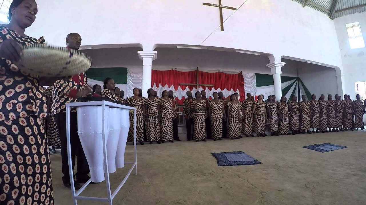 Kihesa Main Choir (#2) - YouTube