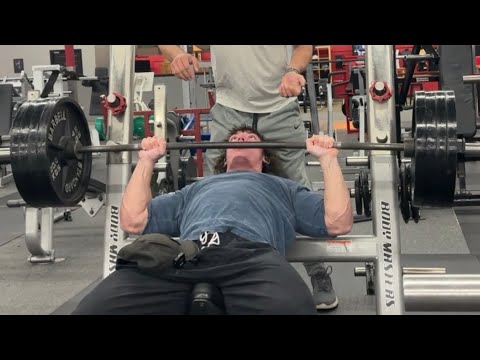 Spring Bulk Day 59 - Chest and Shoulders - YouTube
