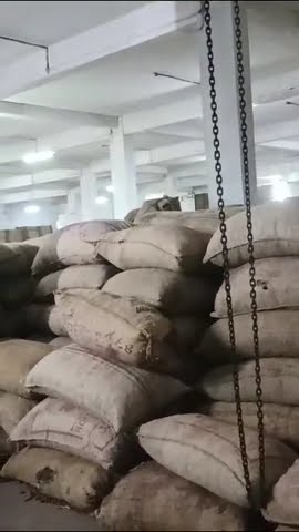 welcome to sunny the driver #lorrydriver ,gutka making in kolkata ...