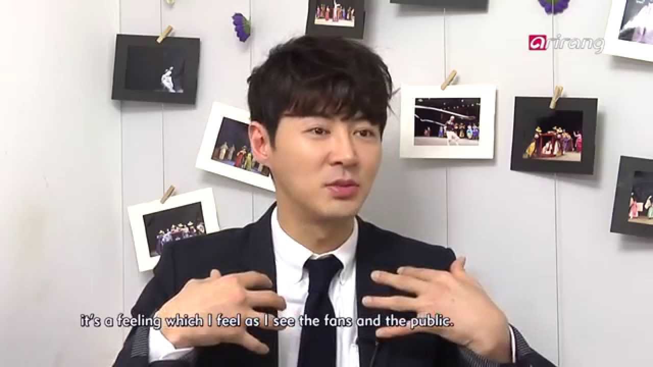 Showbiz Korea - SINGER ＆ ACTOR JUN JIN(가수 겸 배우 전진) - YouTube