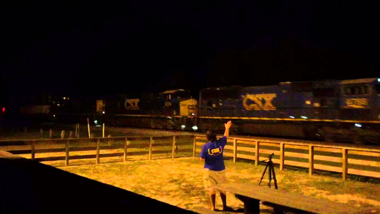 CSXT Q124 at Folkston. 3/31/16 - YouTube