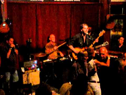 Ivas John Live at Rustle Hill Winery - YouTube