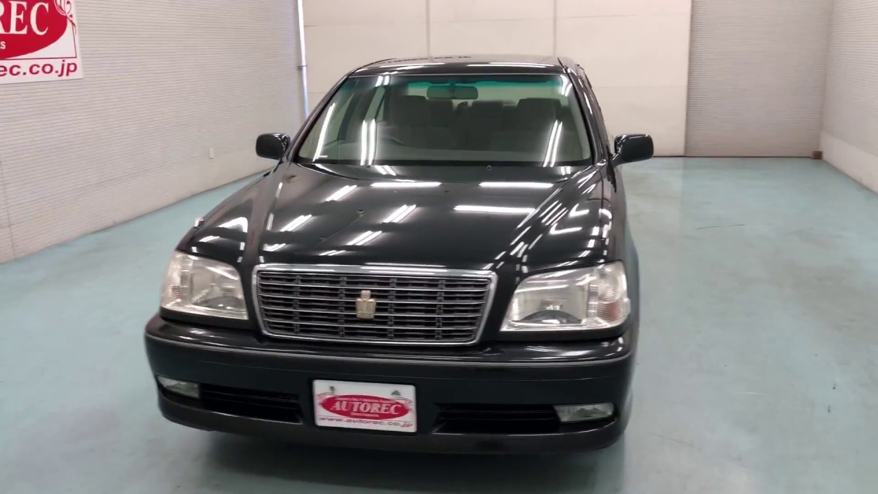 ย้อนเวลาศึกษารถยนต์ระดับตำนาน Toyota Crown